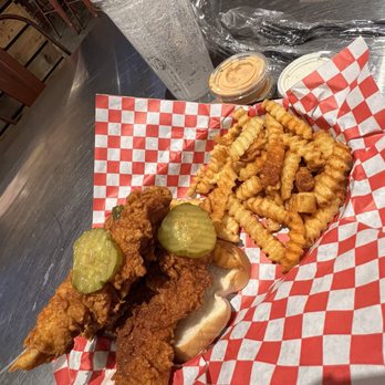 BIRDCODE - Updated December 2025 - 347 Photos & 266 Reviews - 120 Park ...