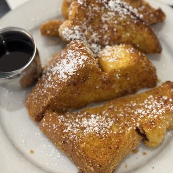 BEA BEA’S - Updated March 2025 - 5246 Photos & 4627 Reviews - 353 N ...