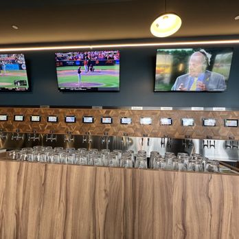 PINTS AND PADDLE - Updated November 2024 - 57 Photos & 29 Reviews - 15450 Grove Cir N, Maple ...