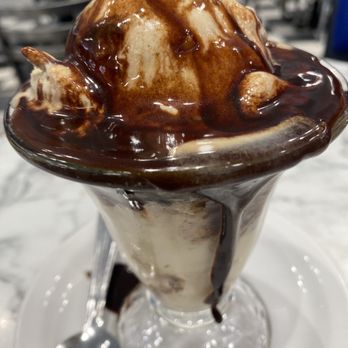 LEATHERBY’S FAMILY CREAMERY- FOLSOM - Updated January 2025 - 260 Photos ...