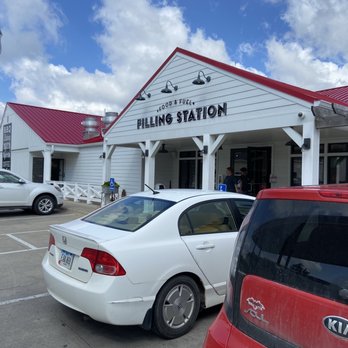 THE FILLING STATION - Updated August 2024 - 56 Photos & 47 Reviews ...