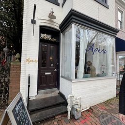 APÉRO - Updated December 2025 - 331 Photos & 136 Reviews - 2622 P St NW ...