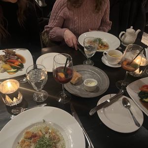 POACHED DREAMS DINER - Updated October 2025 - 10 Photos - 230 ...