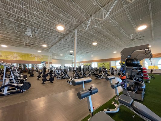 LA FITNESS - Updated December 2025 - 17 Reviews - 21044 US Hwy 281 N ...