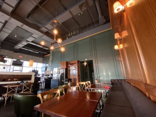 TAPS RESTAURANT BAR & LOUNGE - Updated July 2024 - 358 Photos & 382 ...