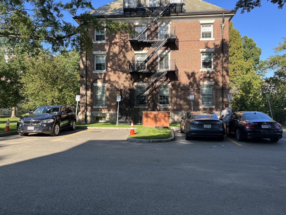 QUAD LOT CAMBRIDGE CAMPUS - Updated October 2025 - 10 Photos - 48 ...