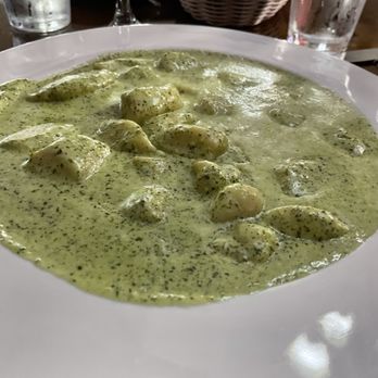 FAMIGLIA ITALIAN RESTAURANT - Updated June 2025 - 493 Photos & 497 ...