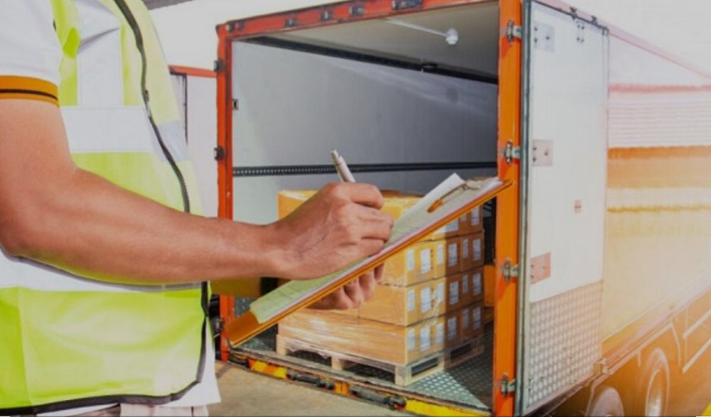 CL LUXURY TRANSPORTATION - Updated June 2025 - 225 W Superior St ...