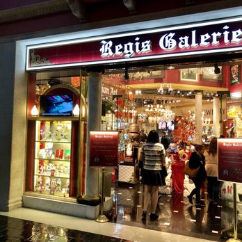 REGIS GALERIE - Updated December 2025 - 50 Photos & 24 Reviews - 3377 ...