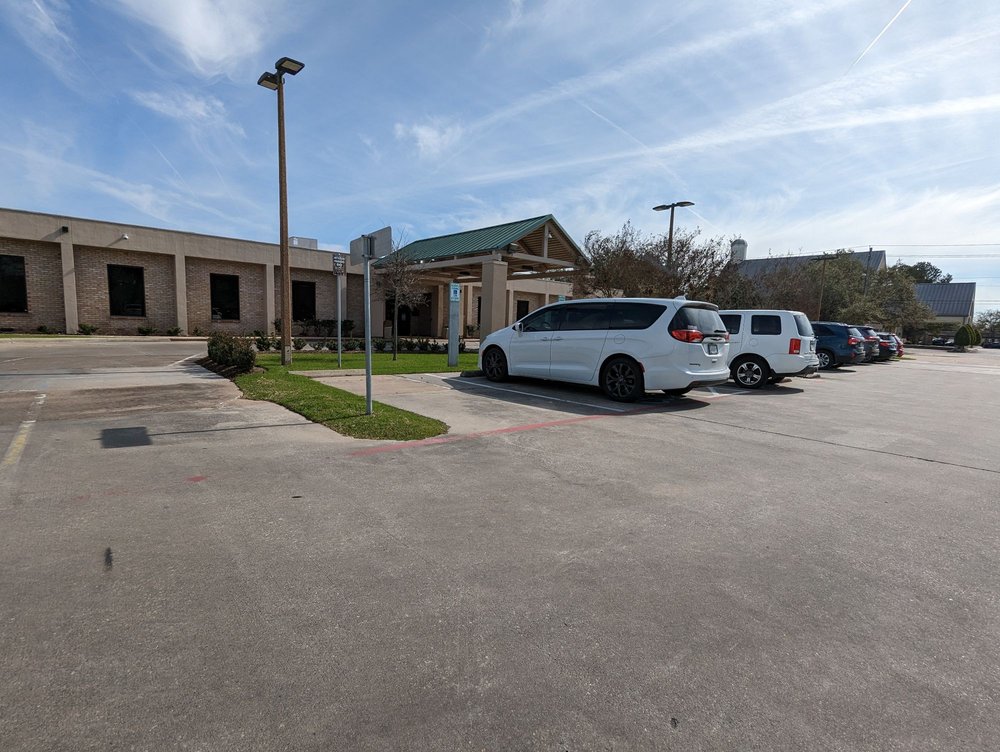 FRIENDSWOOD PUBLIC LIBRARY - Updated December 2025 - 43 Photos & 19 ...