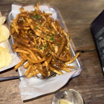 ROYCE - Updated October 2025 - 435 Photos & 298 Reviews - 115 Ridge St ...