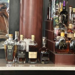 HAMILTON WALKER’S - Updated December 2025 - 228 Photos & 276 Reviews ...