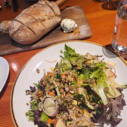 WILDFIN AMERICAN GRILL - BEAVERTON - Updated June 2025 - 625 Photos ...