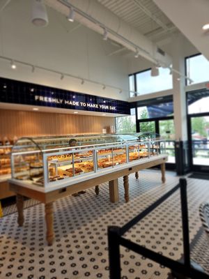 PARIS BAGUETTE - Updated July 2024 - 50 Photos & 13 Reviews - 3420 Main ...