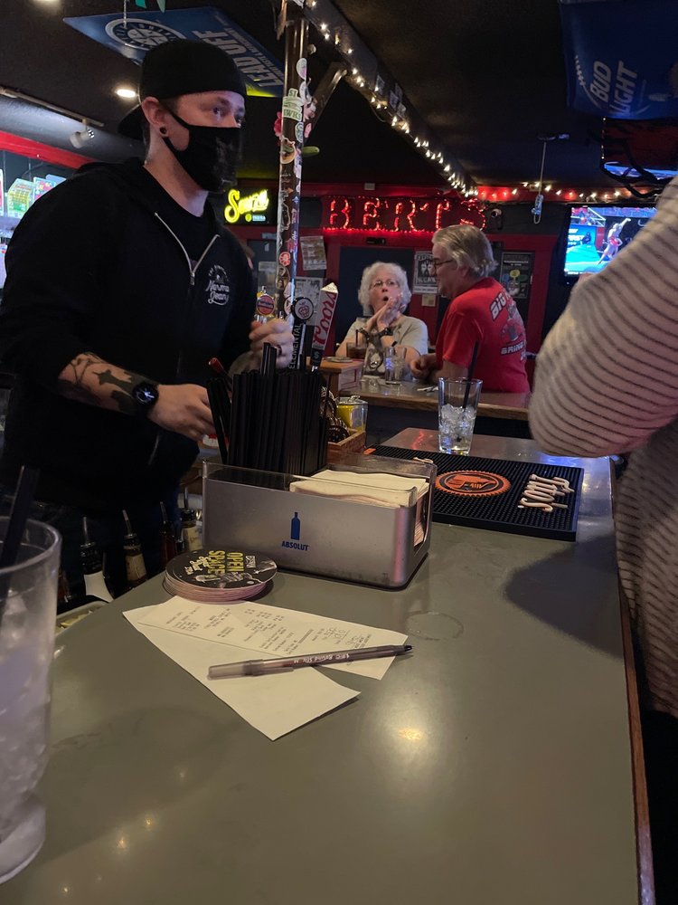 BERT’S TAVERN - Updated February 2025 - 16 Photos & 68 Reviews - 17902 ...