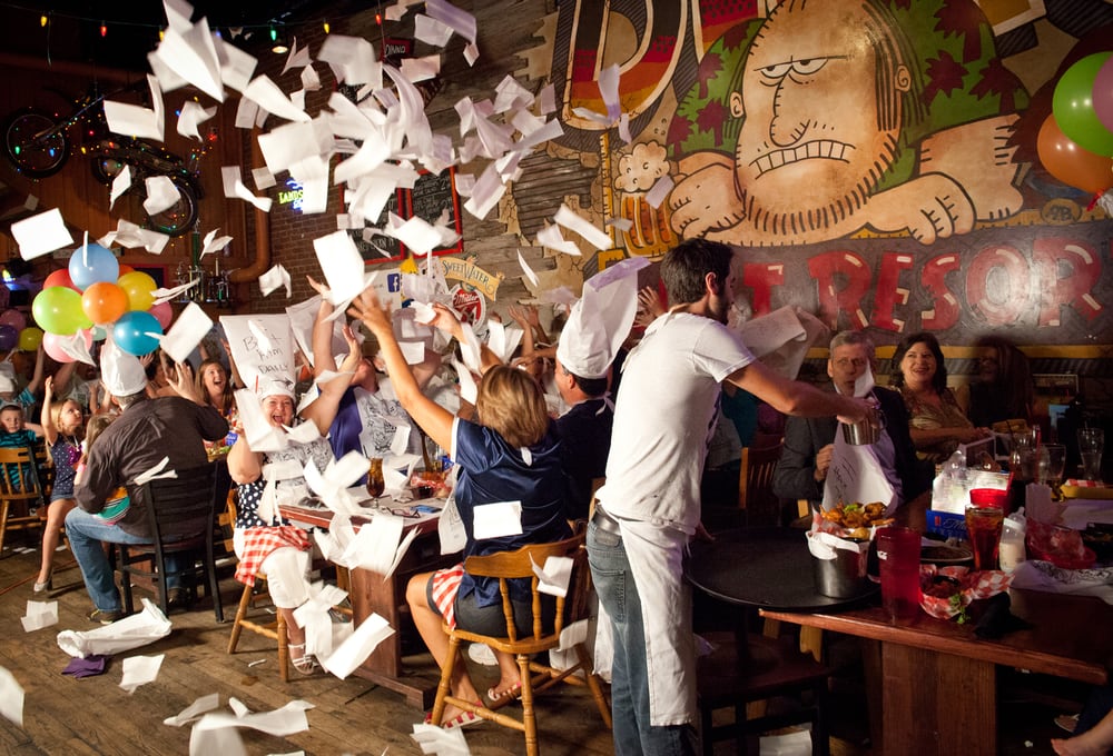 DICK’S LAST RESORT - DALLAS - Updated January 2025 - 397 Photos & 413 ...