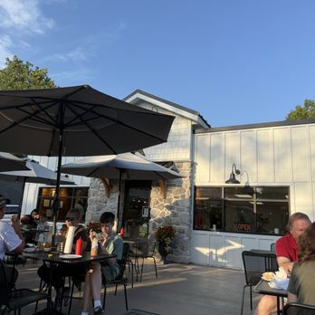 COLEBROOK CROSSING - Updated December 2025 - 33 Photos - 1550 Mt Wilson ...