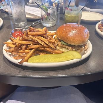 HECK’S CAFE - Updated August 2025 - 150 Photos & 130 Reviews - 3355 ...