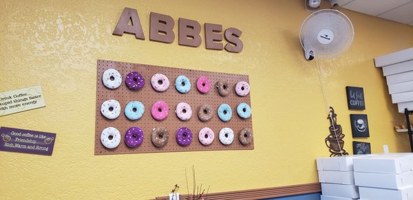 ABBE’S DONUT NOOK - 46 Photos & 89 Reviews - 2150 Tamiami Trl, Port ...