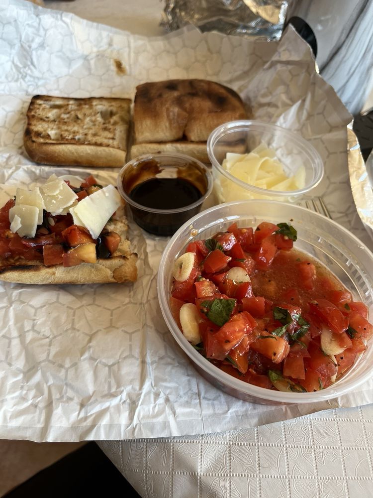 LA TAVOLATA ITALIAN KITCHEN - Updated June 2025 - 2901 Lyndale Ave S ...