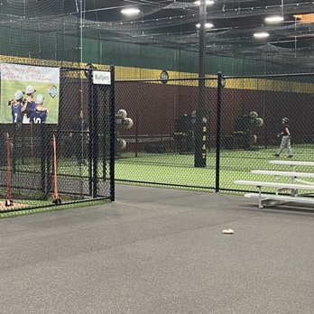 D-BAT PDX WEST - Updated April 2024 - 57 Photos - 11131 SW Greenburg Rd ...