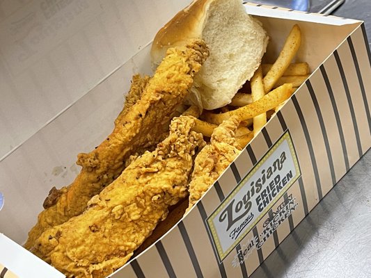 LOUISIANA FRIED CHICKEN & SEAFOOD - Updated December 2025 - 104 Photos ...