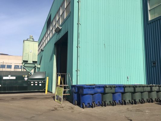 BLUE LINE TRANSFER - Updated October 2025 - 27 Photos & 47 Reviews ...