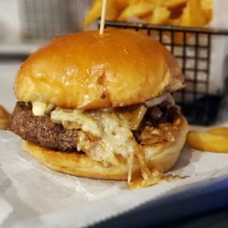 BRGR STOP - Updated October 2025 - 1488 Photos & 1062 Reviews - 4301 ...