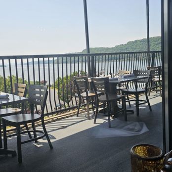 SHADOWS ON THE HUDSON - Updated August 2025 - 554 Photos & 684 Reviews ...