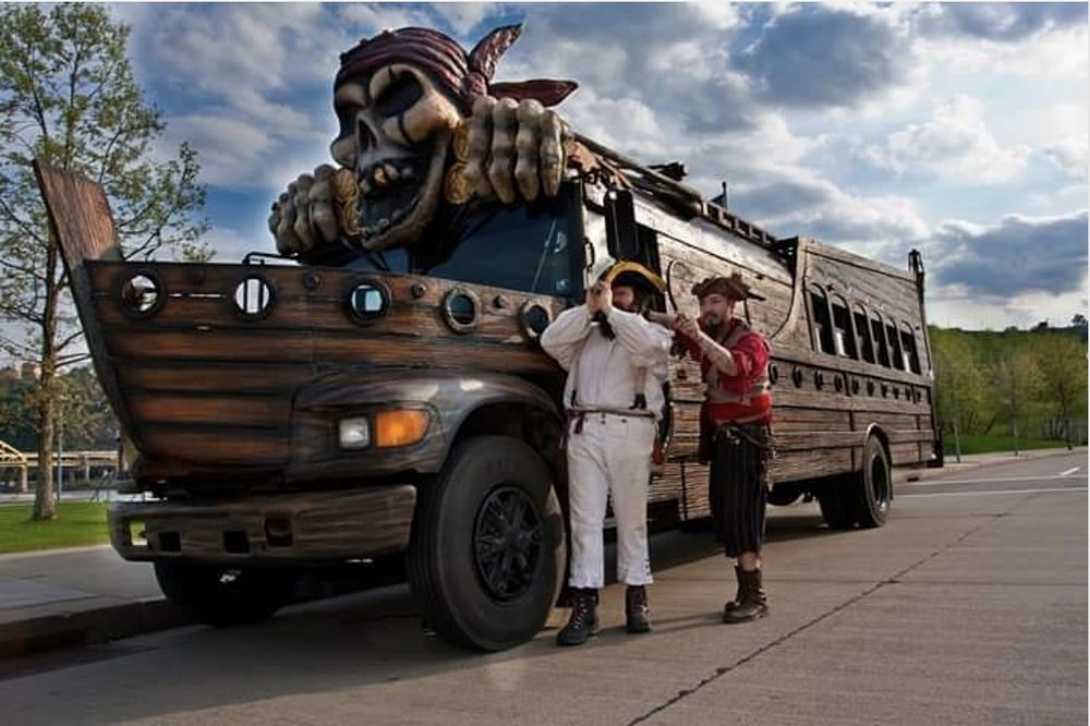 GYPSY ROSE PIRATE BUS - Updated September 2025 - Erie, Pennsylvania ...