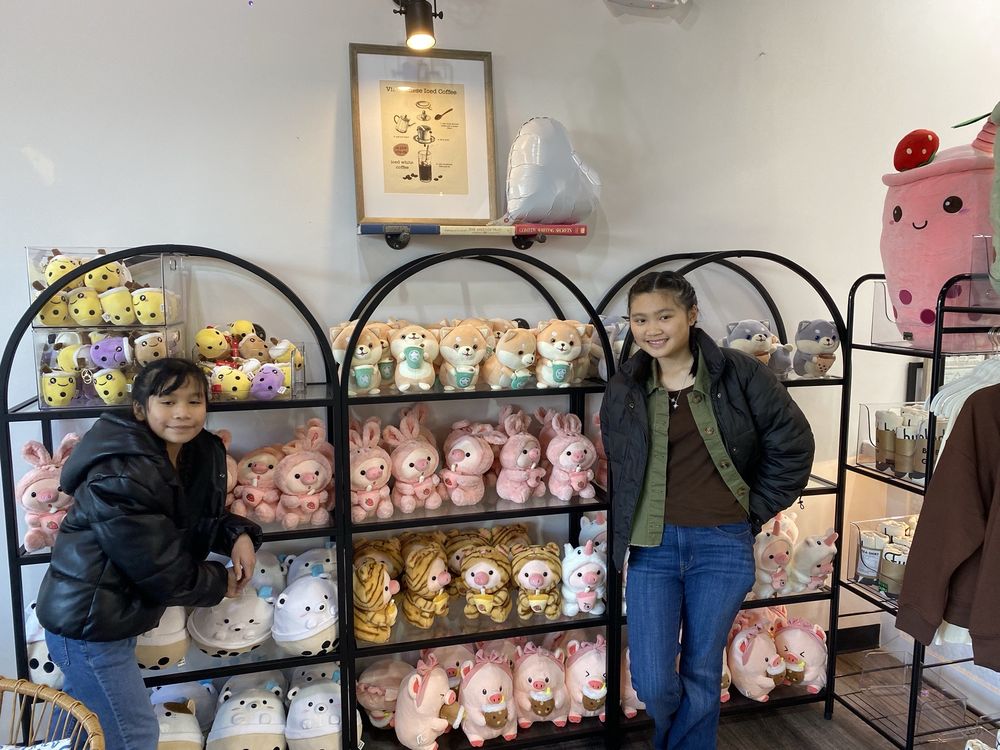 BOBA GURU - Updated October 2025 - 64 Photos & 33 Reviews - 2927 S 5600 ...