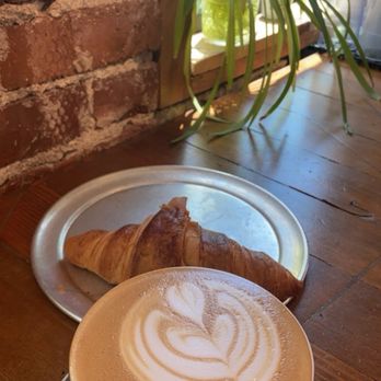 HUB COFFEE ROASTERS - Updated March 2025 - 749 Photos & 550 Reviews ...