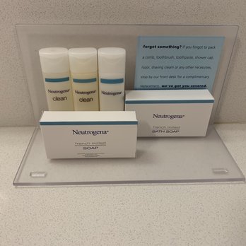 HAMPTON INN & SUITES SAN DIEGO AIRPORT LIBERTY STATION - Updated ...