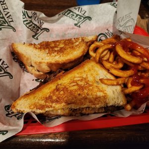 JEREMIAH’S TAVERN - 87 Photos & 173 Reviews - 1104 Monroe Ave ...