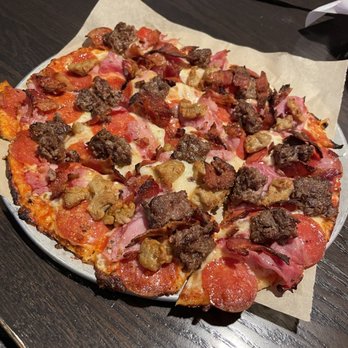 RED ROBIN GOURMET BURGERS AND BREWS - Updated June 2024 - 459 Photos ...