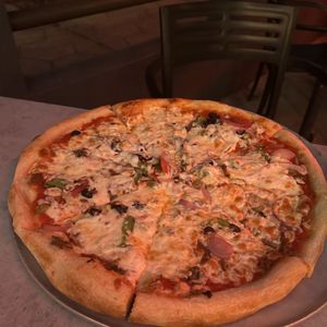 FELLINI’S PIZZA - Updated July 2024 - 156 Photos & 215 Reviews - 333 ...