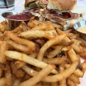 A’BOUZY - Updated July 2025 - 1899 Photos & 887 Reviews - 2300 ...