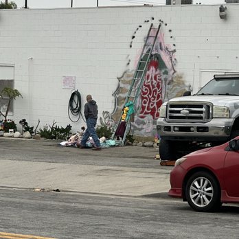 PARAMOUNT RECOVERY - Updated May 2025 - 26 Photos & 22 Reviews - Los ...