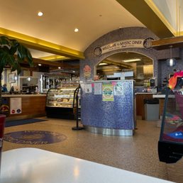 MYSTIC DINER & RESTAURANT - Updated August 2025 - 415 Photos & 539 ...