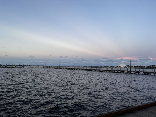 WATERFRONT - Updated September 2025 - 365 Photos & 353 Reviews - 131 SW ...