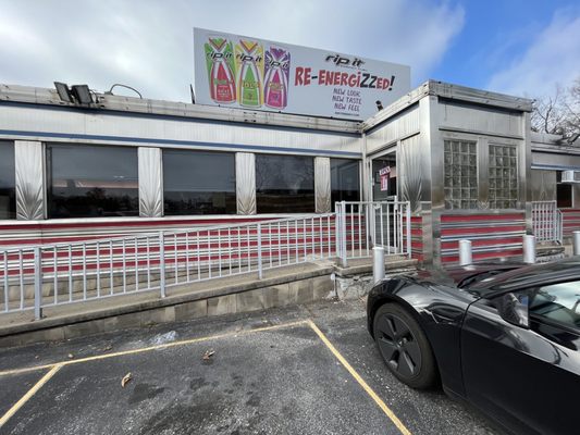 OVERLEA DINER - Updated September 2024 - 46 Photos & 54 Reviews - 6652 ...