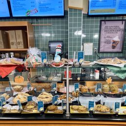 BETWEEN ROUNDS BAKERY SANDWICH CAFE’ - Updated August 2025 - 58 Photos ...