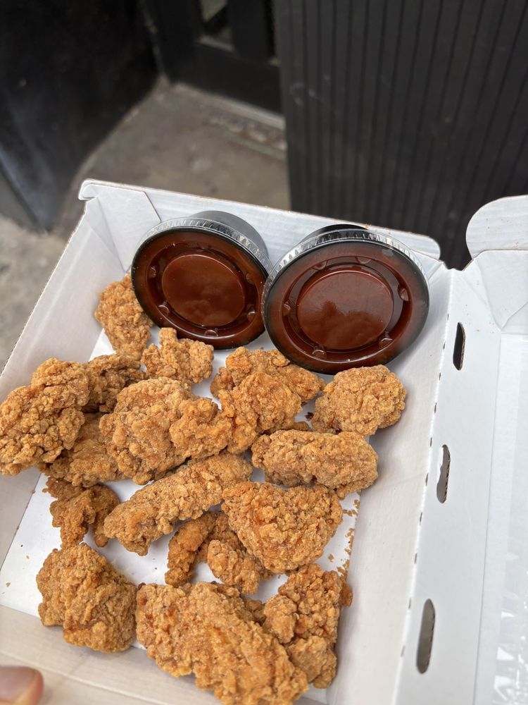 BUFFALO WILD WINGS ‘GO’ - Updated May 2026 - 12 Photos & 15 Reviews ...