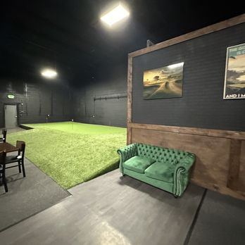 NINE IRON GOLF - Updated December 2025 - 15 Photos - 2920 River Rd ...