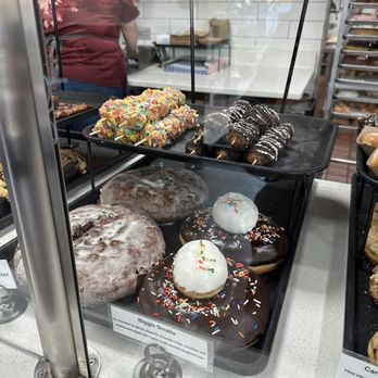 DG DOUGHNUTS - Updated December 2024 - 1392 Photos & 468 Reviews - 29 W ...