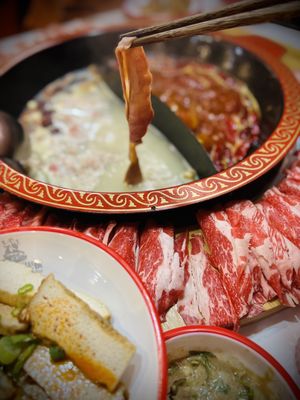 PIPA MOUNTAIN HOT POT - 291 Photos & 89 Reviews - 900 S Jackson St ...