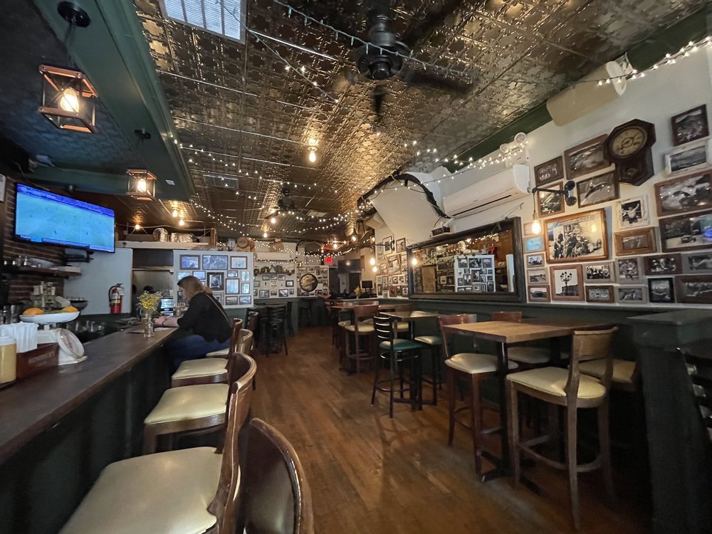 THE FIVE LAMPS - Updated September 2025 - 92 Photos & 97 Reviews - 1586 ...