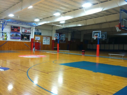 SPORTSZONE INDOOR SPORTS - 7 A St, Derry, New Hampshire - Sports Clubs ...