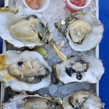 SALTY GIRLS - SEQUIM SEAFOOD - Updated May 2025 - 449 Photos & 458 ...