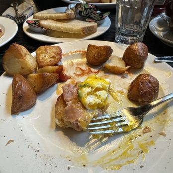 SPRUCE CAFE - Updated September 2024 - 54 Photos & 34 Reviews - 724 ...